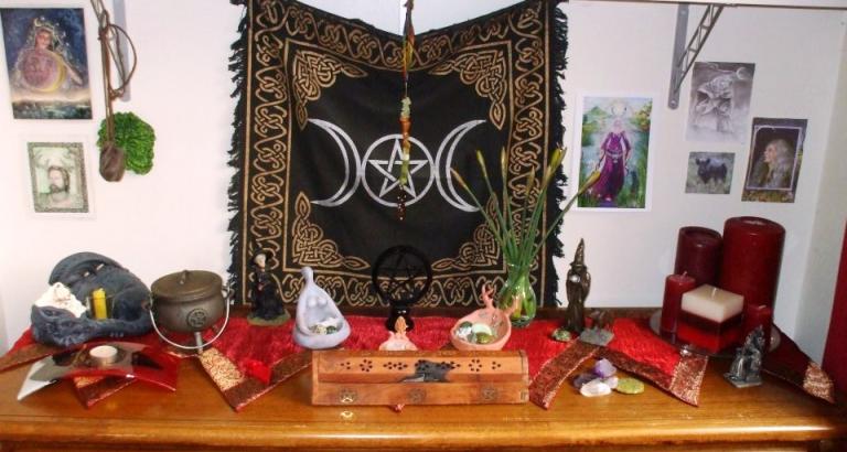 Witchcraft: Faith, Religion Or Practice? | Rachel Patterson