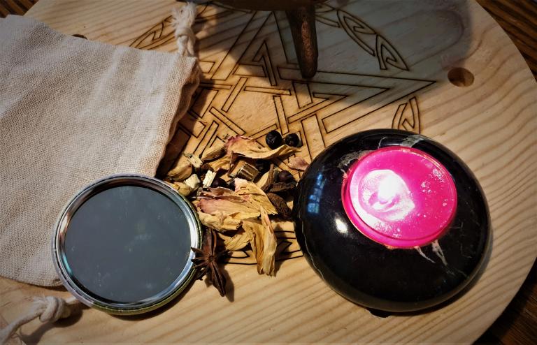 October Magic And A Mirror Spell | October Magic And A Mirror Spell